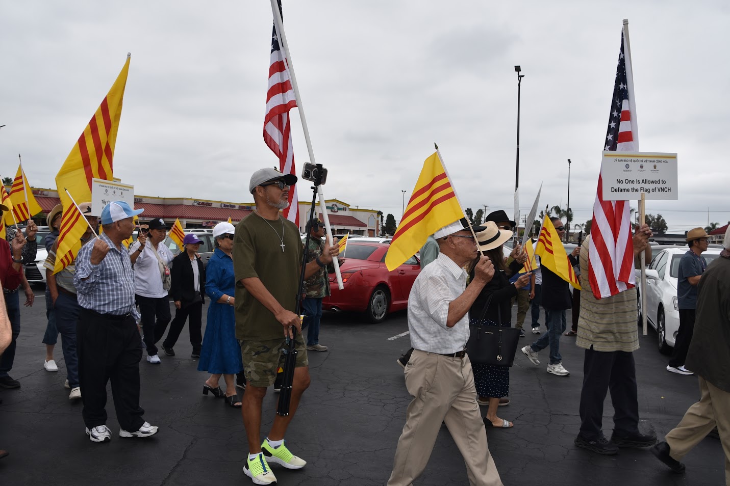 BIỂU TÌNH CHỐNG CÔNG TY TELETRON | Gia Đình Khóa 1 Cựu SVSQ Học Viện CSQG